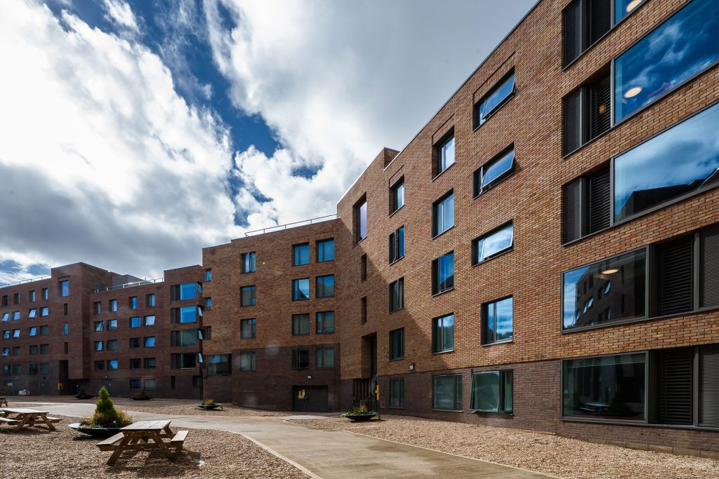 Clive Booth Student Village, Oxford Brookes University - Integral ...